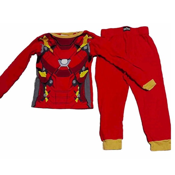 Marvel | Pajamas | Marvel Iron Man Civil War Boys Pajamas Size 6 | Poshmark